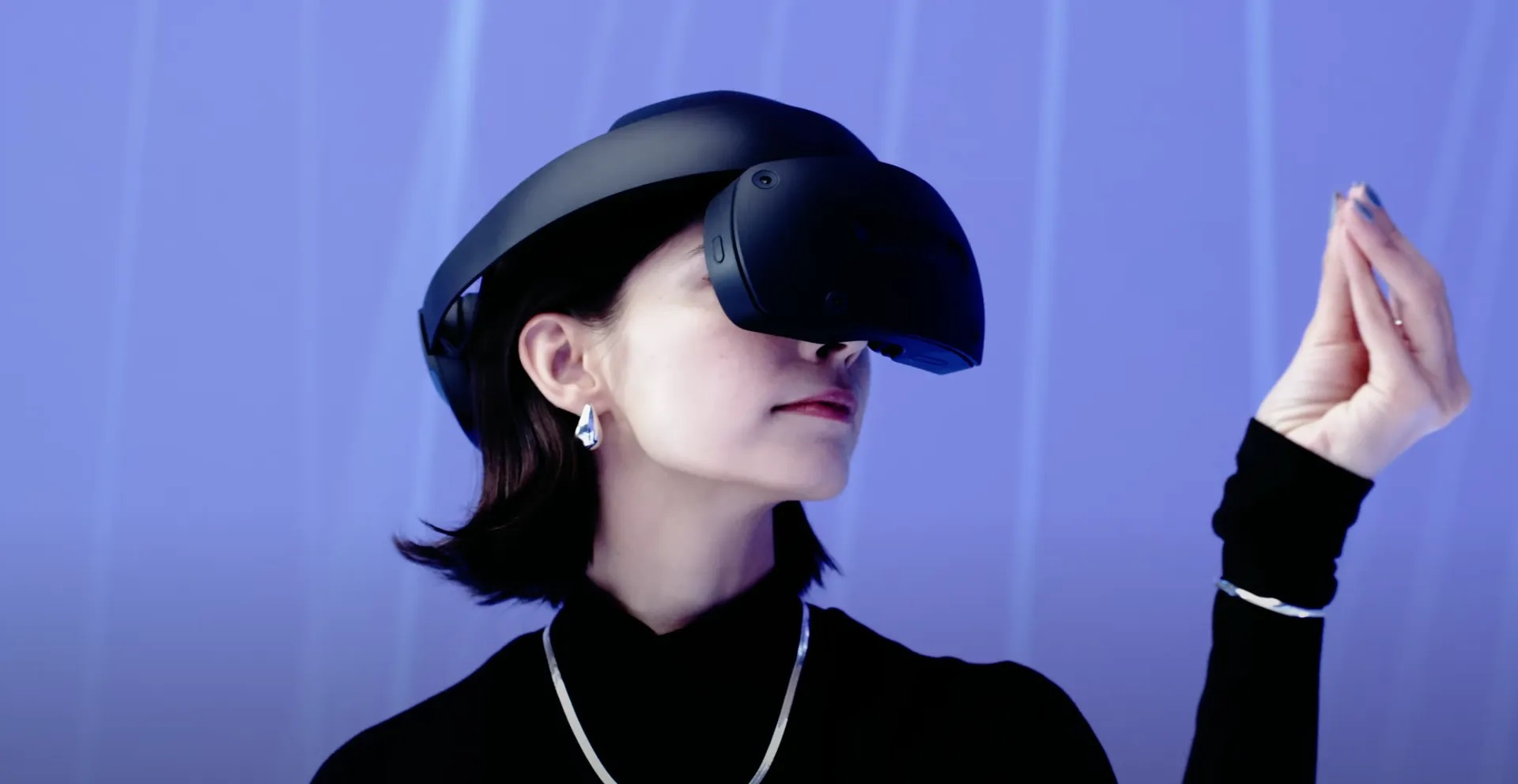 Sony unveils Xyn VR headset - WholesGame